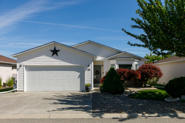 #504 1255 Raymer Ave, Kelowna B.C. - Martin Homes | Real Estate